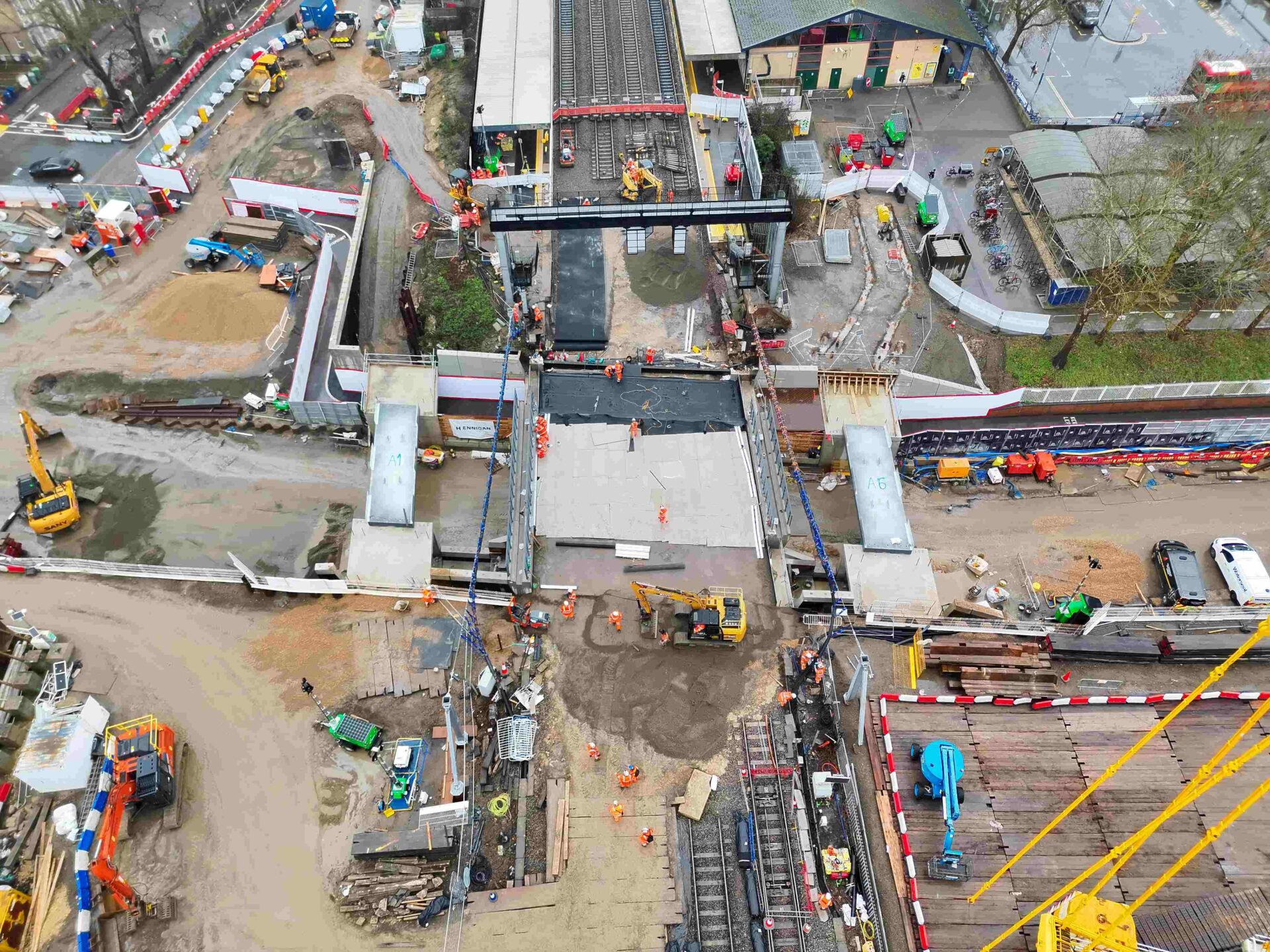 Trains through Oxford running as normal following successful bridge ...