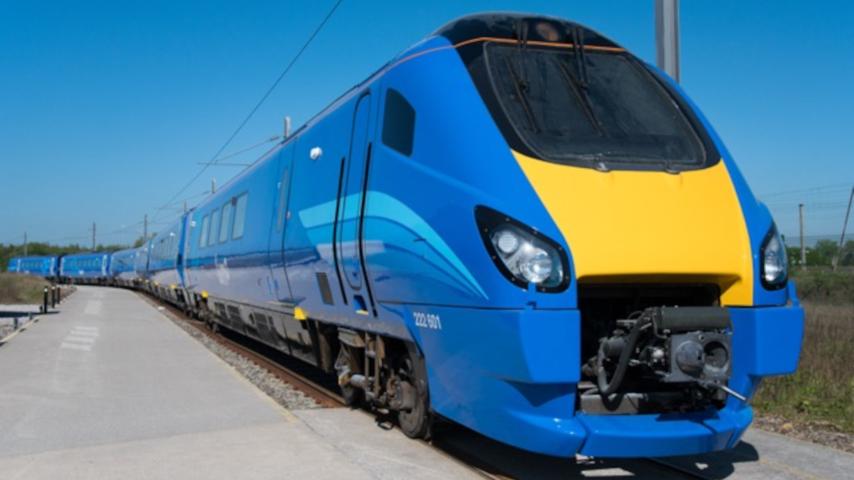 Lumo reveals refreshed West Coast train - Rail UK