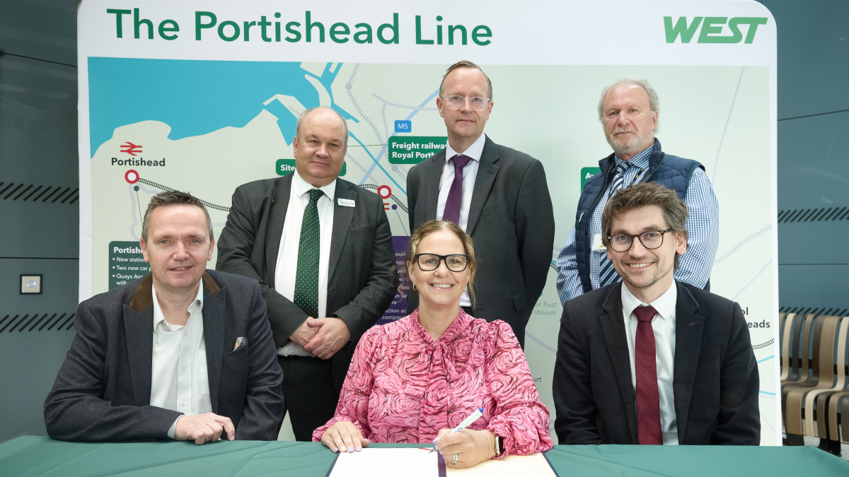 Contracts signed to reopen Portishead Line - Rail UK