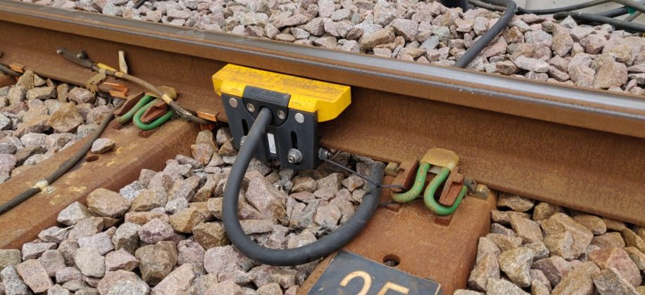Upgraded signalling leads to shorter waiting times at level crossings ...