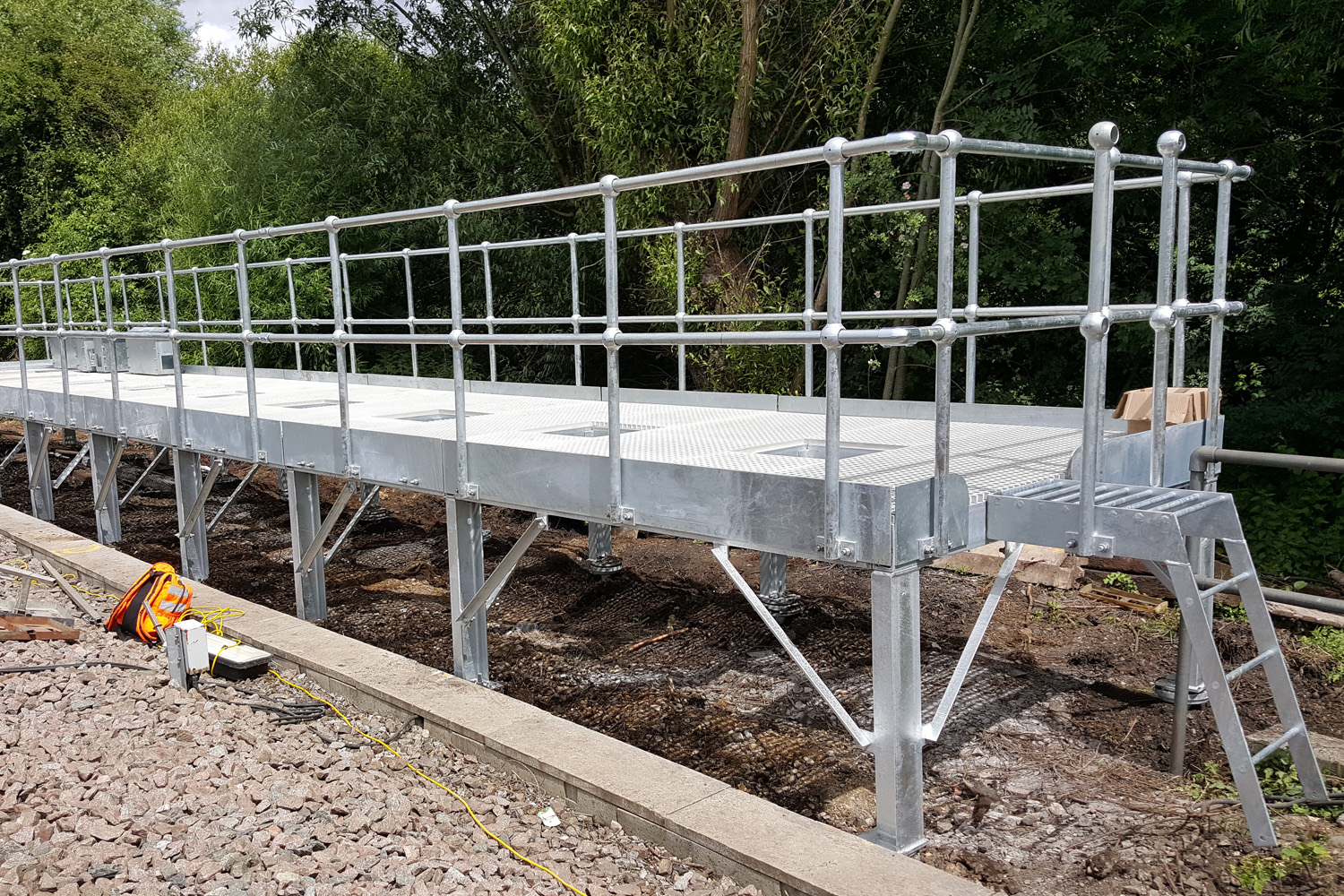 Collis hits 50 NOT OUT - Rail UK