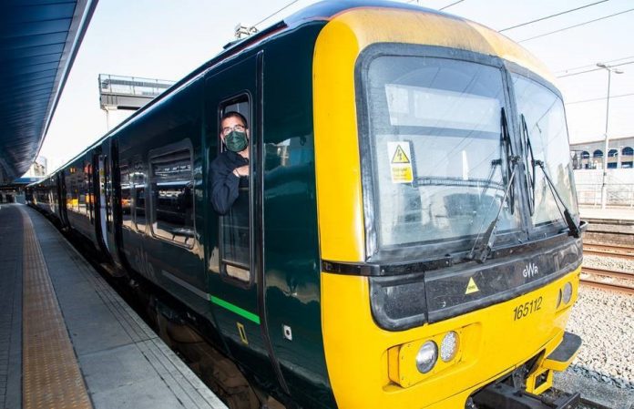 GWR increases capacity to three trains an hour on North Downs line ...