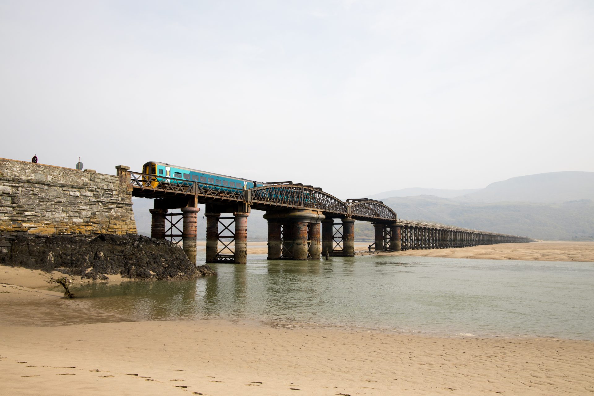 Barmouth viaduct to receive biggest restoration in its history - Rail UK