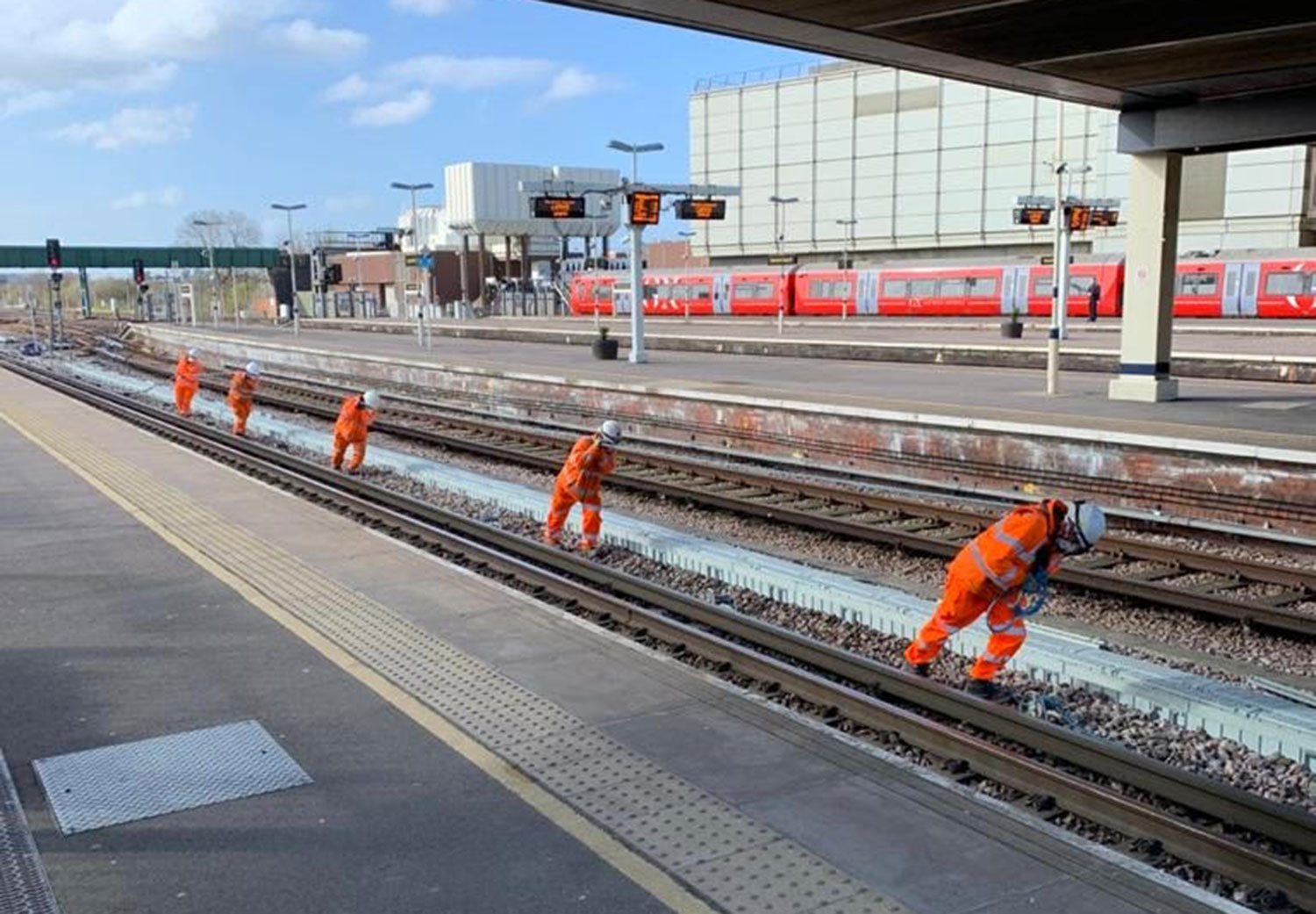 Keeping the trains running - Rail UK