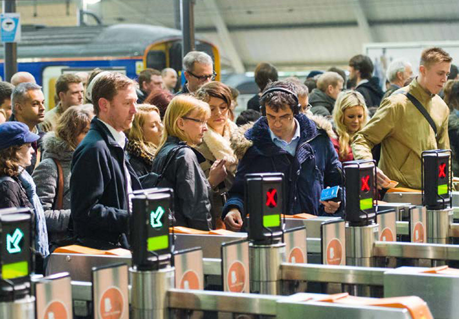 Government to invest £589 million in kickstarting rail upgrades across ...